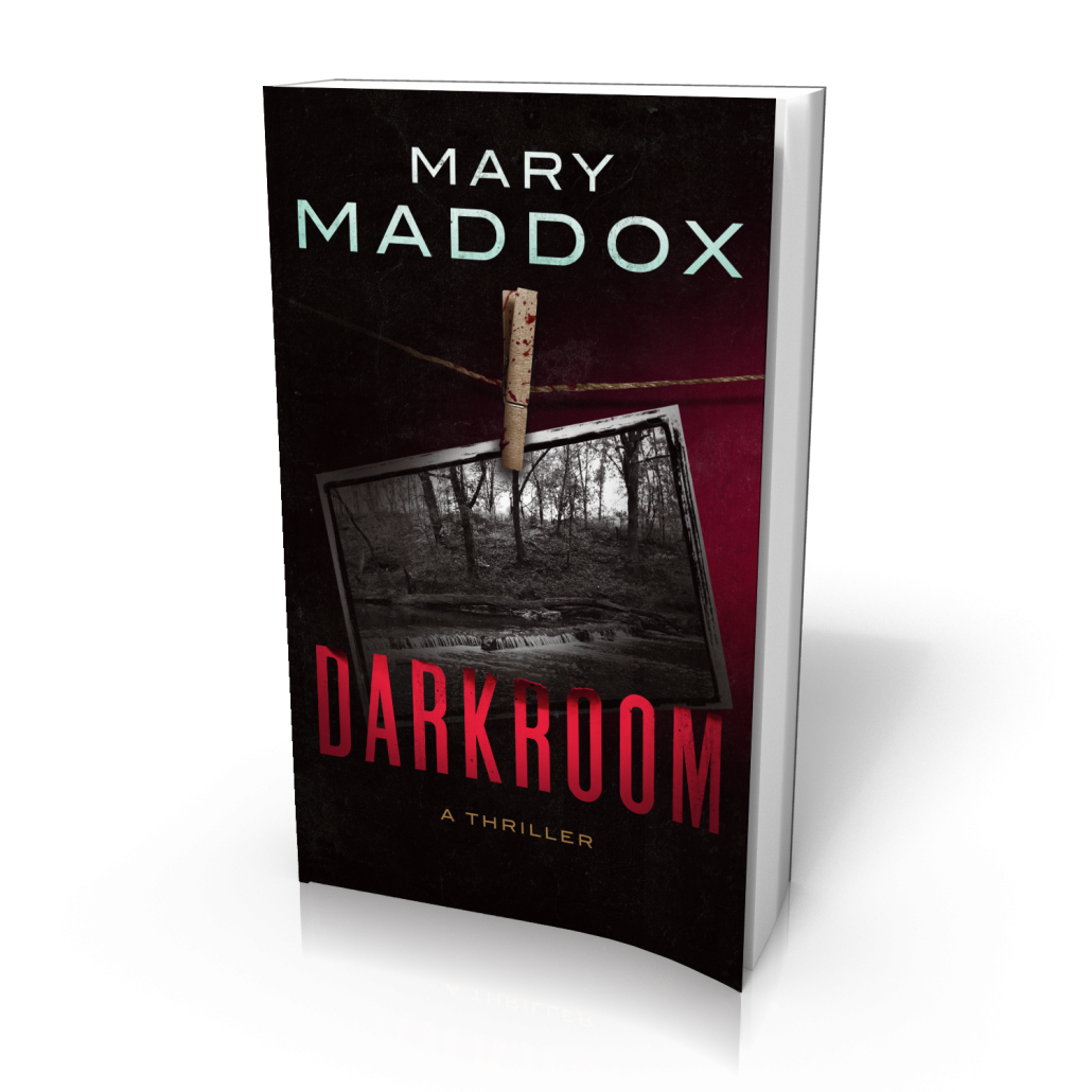 Darkroom - 3D - Mary Maddox